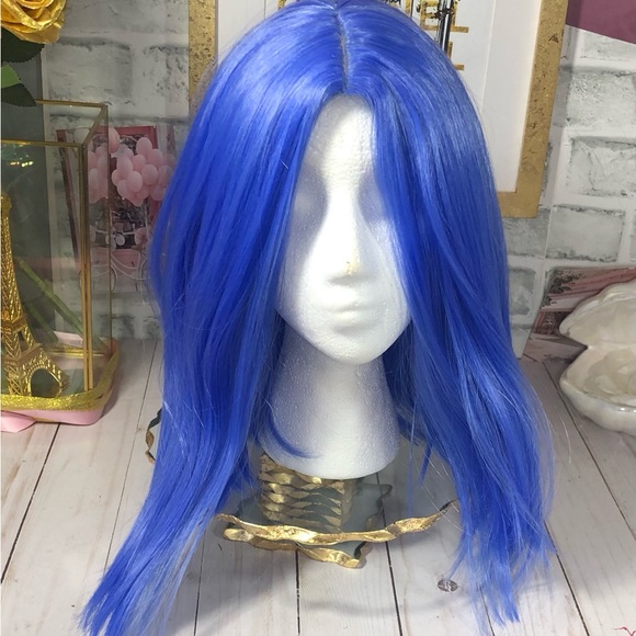Hair | Bright Cobalt Blue Wig Angled Cut Just Below Chin Straight Wno ...